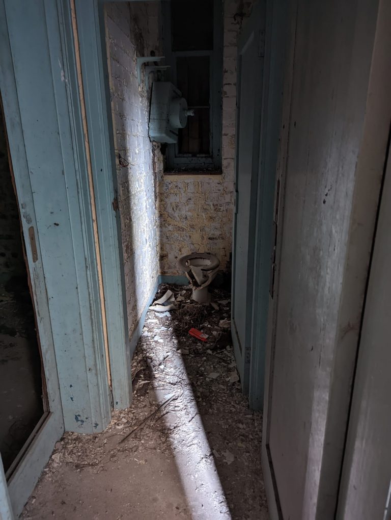 Abandoned Army Barracks | Gcat's Urbex Site